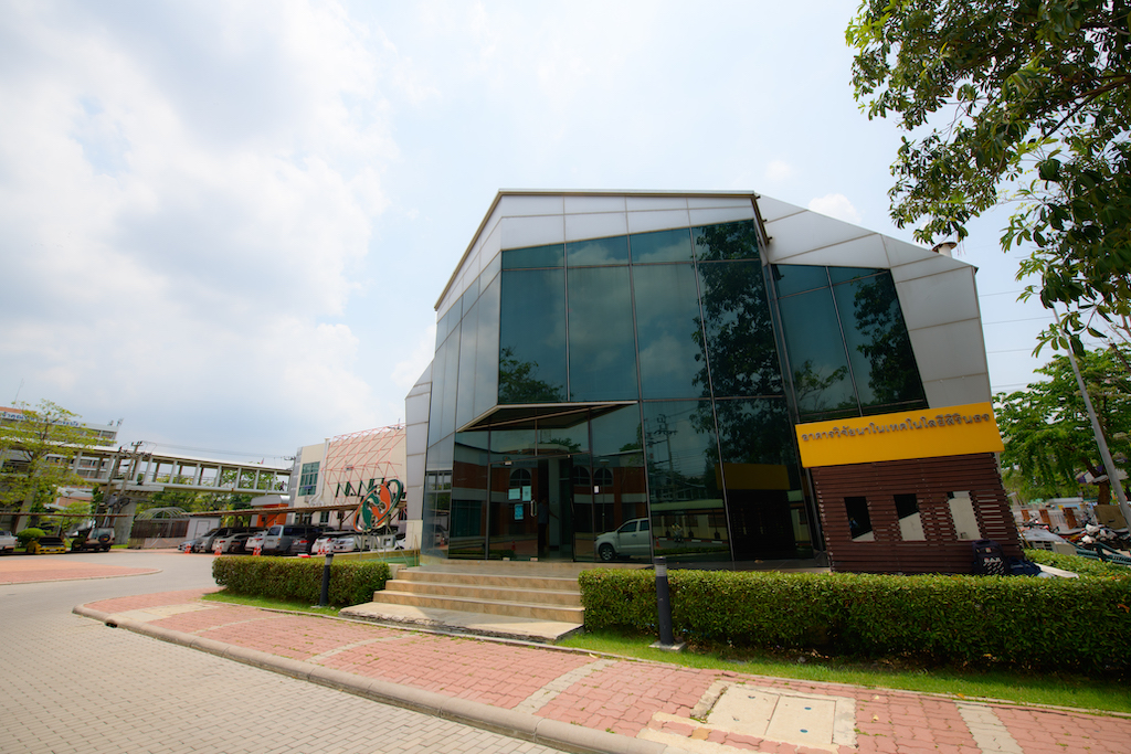 NANO PHYSICS LABORATORY